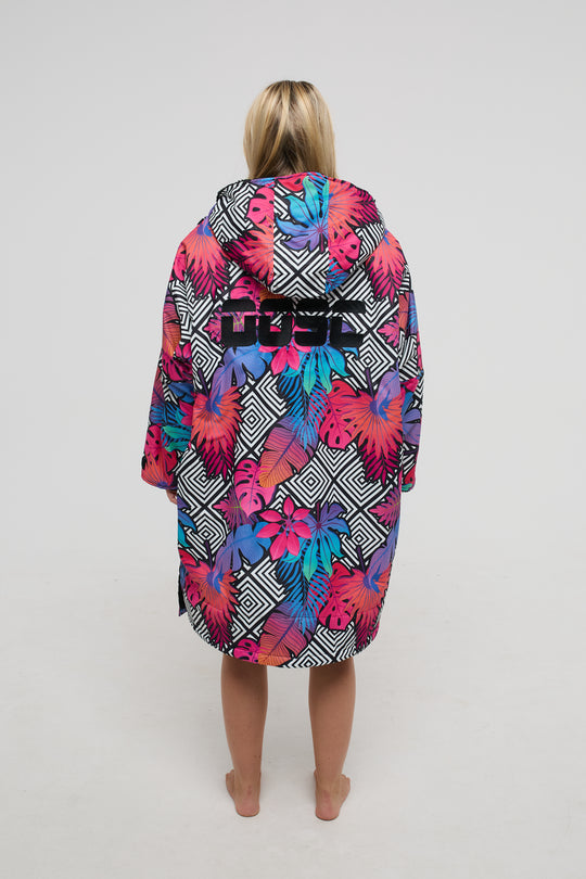 Sustainable Waterproof Changing Robes - OOSC Clothing